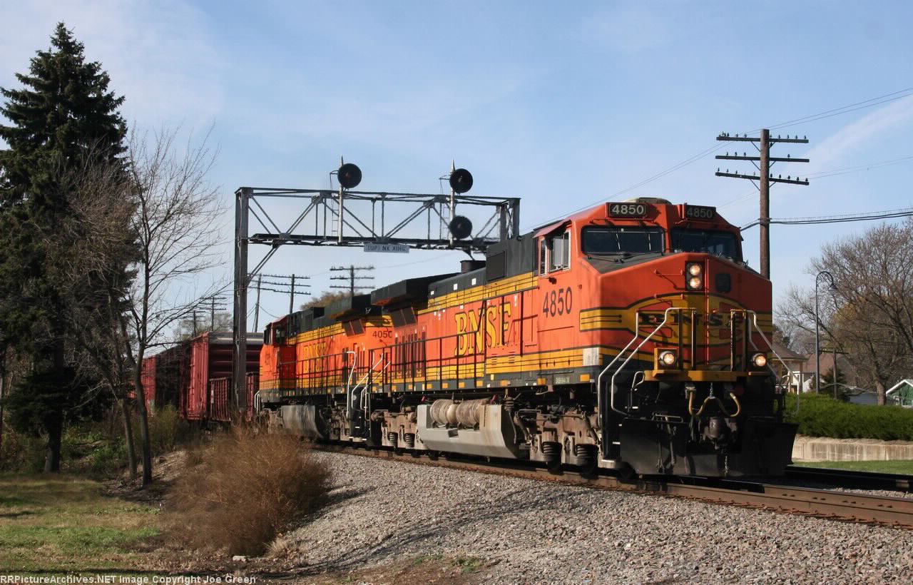 BNSF 4850